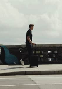 Alex Schlüter – ROY ROBSON